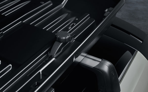 Porsche Performance roof box - Porsche Centre Downtown Toronto